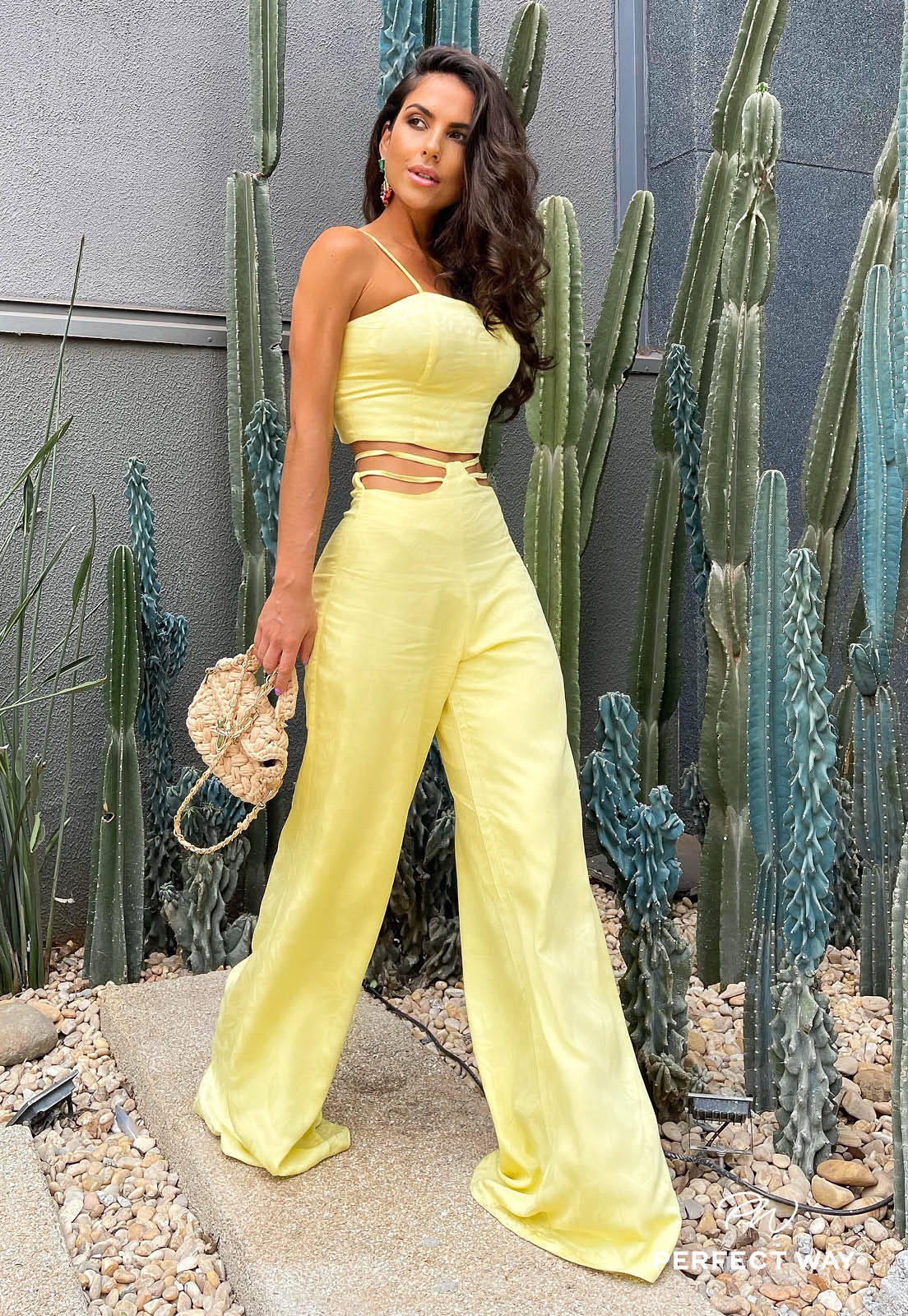 CONJUNTO CROPPED + PANTALONA AMARELO PERFECT WAY